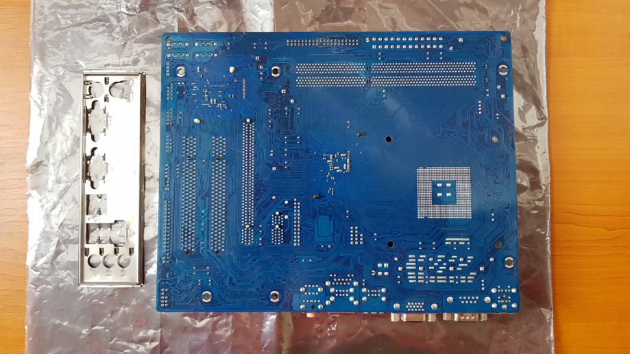 ASRock G41M-S3 matična ploča