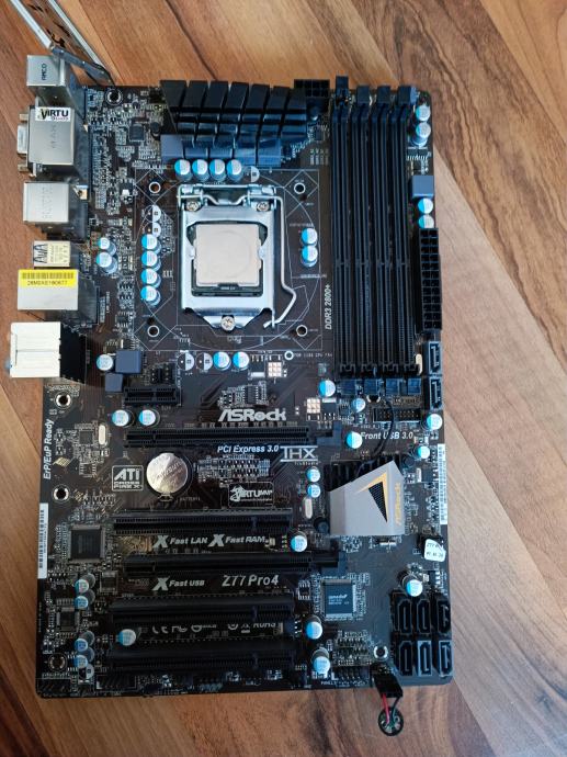 ASRock Z77 Pro4 - AKCIJA 20 eura