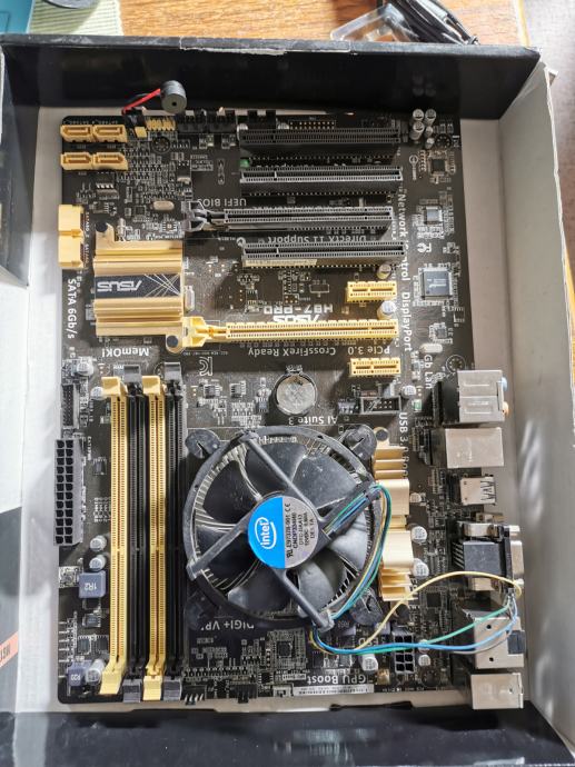 Asus H87-Pro socket 1150 matična ploča