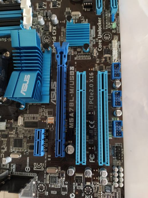 ASUS M5A78L-M-USB3 + FX6100 sa hladnjakom