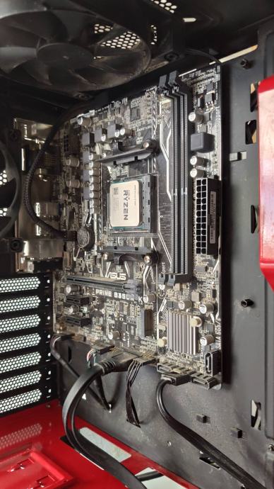 Asus Prime B350M-K + AMD Ryzen 5 1600 + Wraith Spire