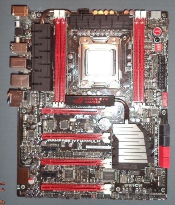 ASUS RAMPAGE IV FORMULA Socket 2011 + Intel Core i7-3930K(12x 3.2GHz)