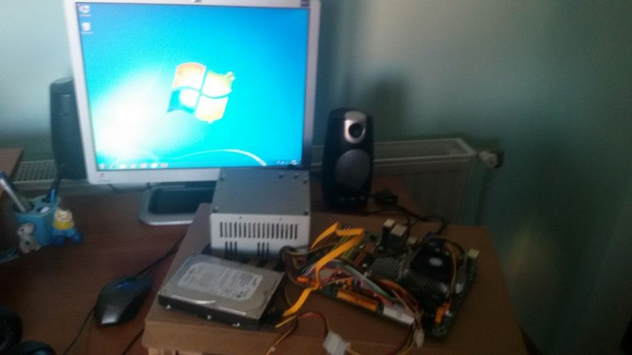 Biostar G31-M7 TE+Intel Pentium E5300 Dual Core 2.6Ghz+3GB DDR2 Ram