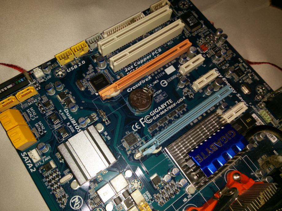 Matična ploča Gigabyte GA-MA790X-UD4 Socket AM2 / AM2+ / AM3