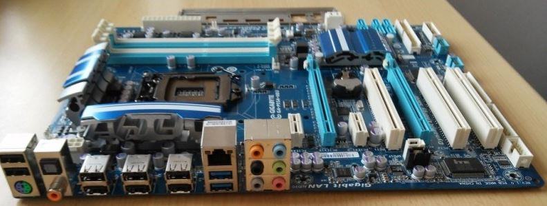 Gigabyte GA-P55A-UD3 (socket 1156)