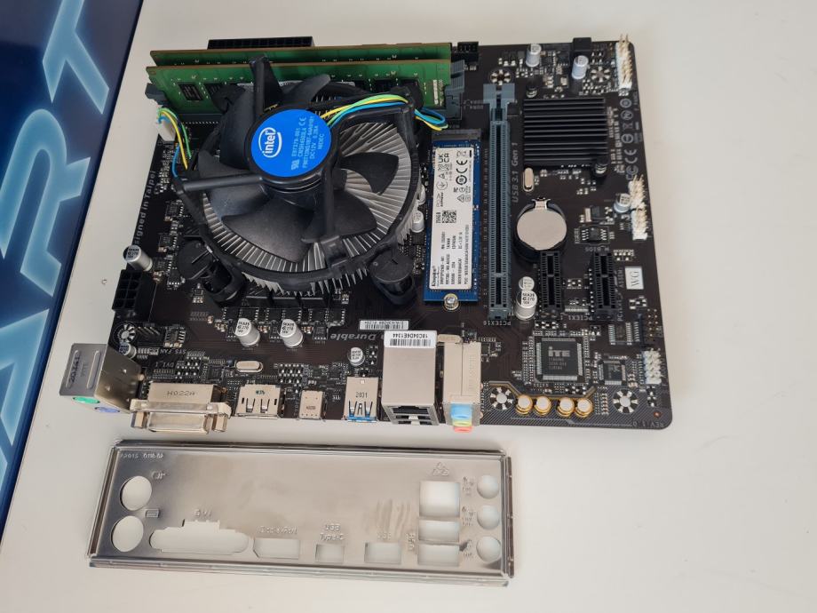 Gigabyte H310M D2P 2.0 + i7 8700 + DO 64GB RAM, Windows 11, R1 Račun