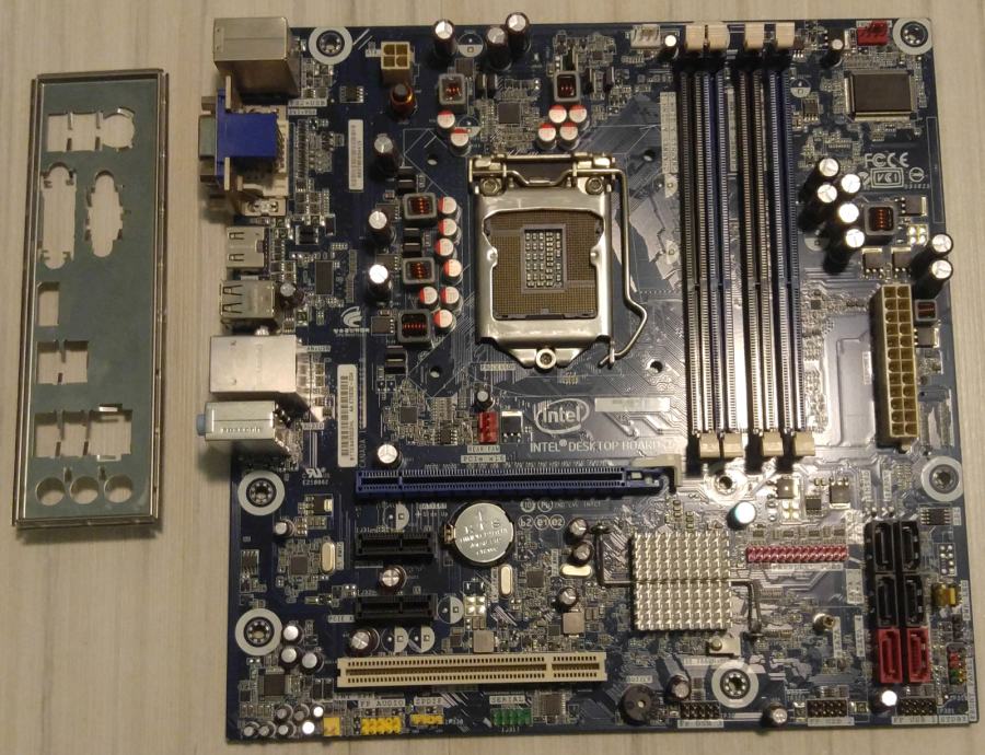 Intel Desktop Board DH55TC Matična Ploča