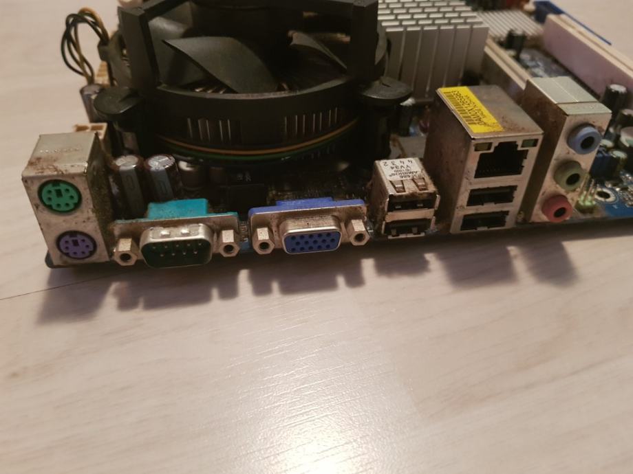 Matična ploča asrock G41C-VS socket 755