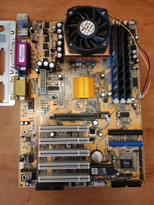 MATIČNA PLOČA SOCKET 462 (A) ECS K7S6A + ATHLON 1800+,768MB RAMA