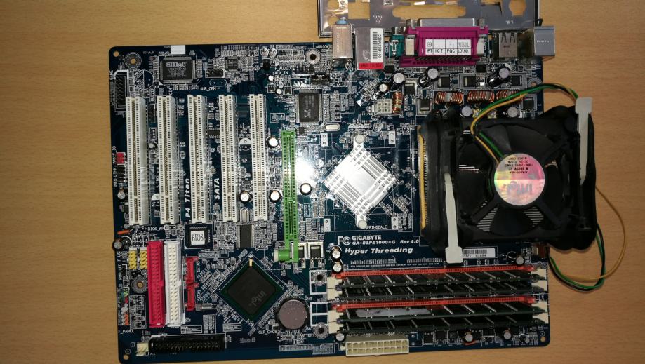 Matična ploča socket 478 + procesor Pentium 4, 3GHz + 2 GB DDR RAM