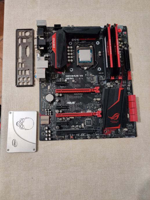 Prodajem Matičnu ploču Asus ROG Z97 Maximus VII Hero