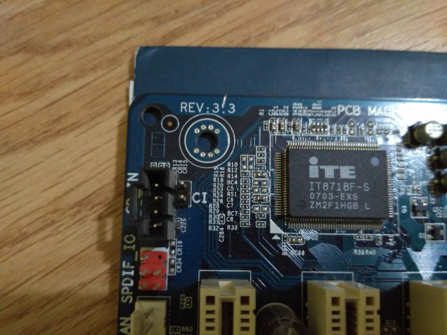 Prodajem matičnu ploču Gigabyte GA-945P-S3 rev 3.3 - 50kn