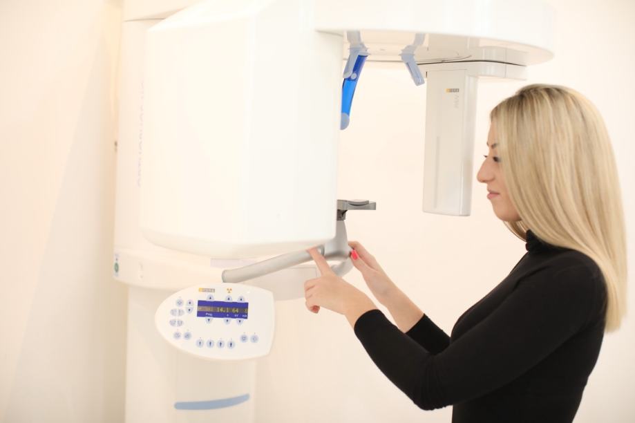 ortopan 2D RTG uređaj sirona ortophos xg