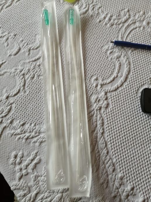 Urinski kateter ću 14