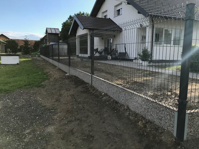 Panelne ograde sa betonskim parapetom - proizvodnja, prodaja, dostava