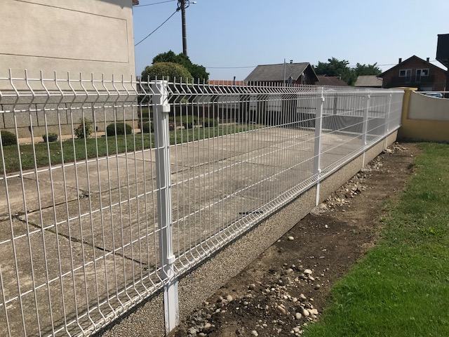Panelne ograde sa betonskim parapetom - proizvodnja, prodaja, dostava