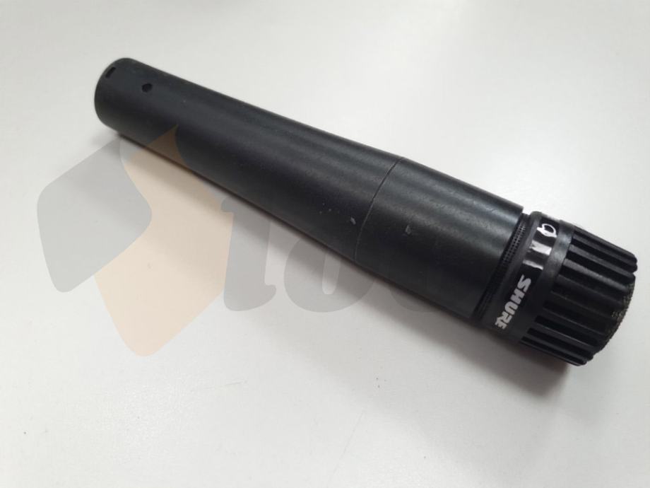 Shure SM57 + A2WS windscreen