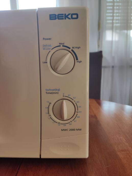 Mikrovalna pećnica BEKO MWC 2000 MW
