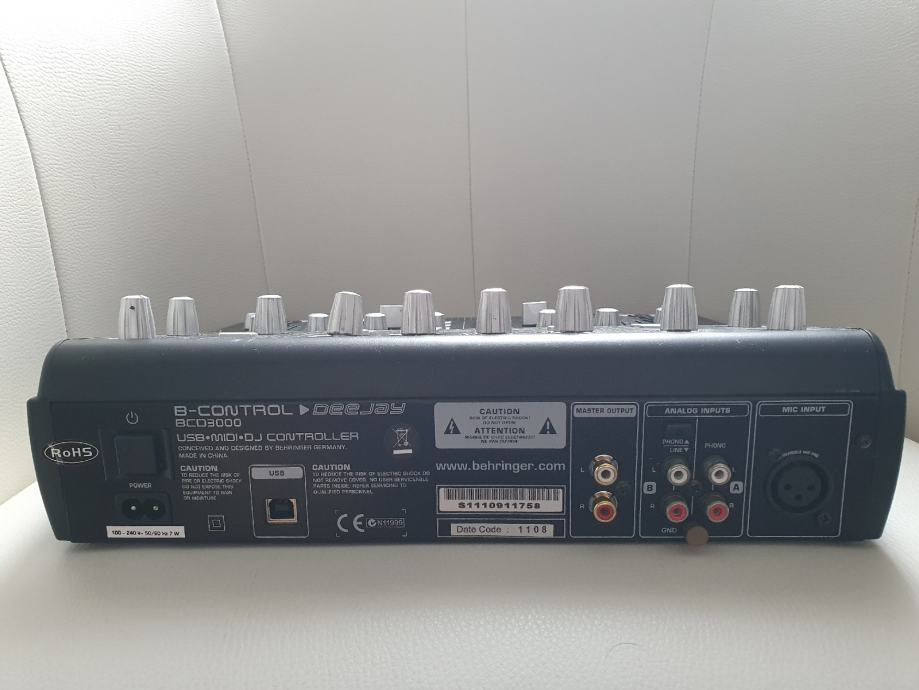 Behringer BCD3000 DJ Controller