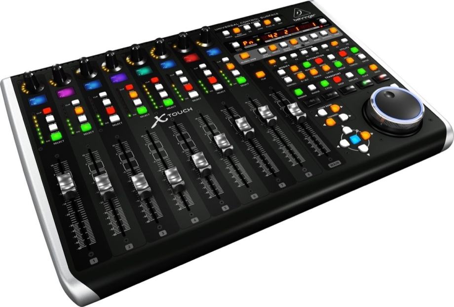 Behringer X-Touch DAW kontroler
