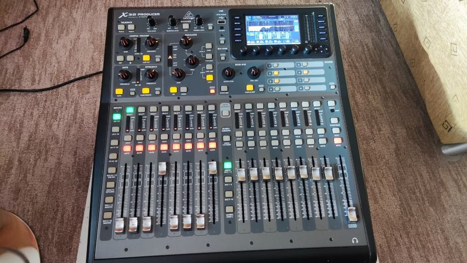 Behringer X32 Producer