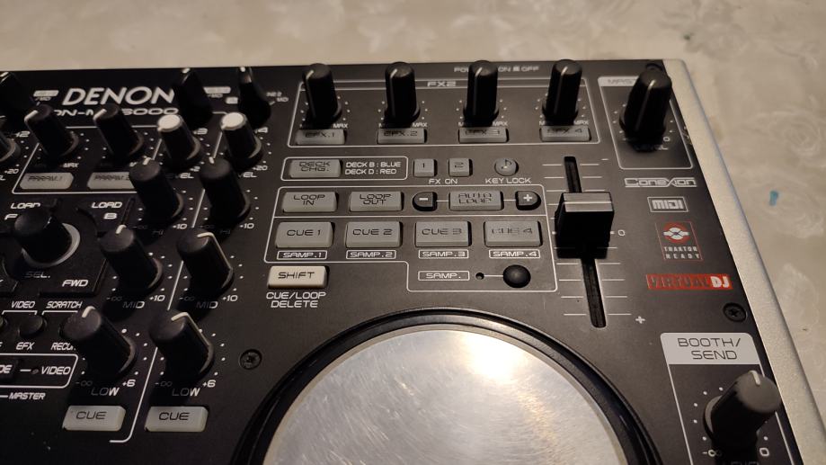 DENON MC 6000 DJ kontroler