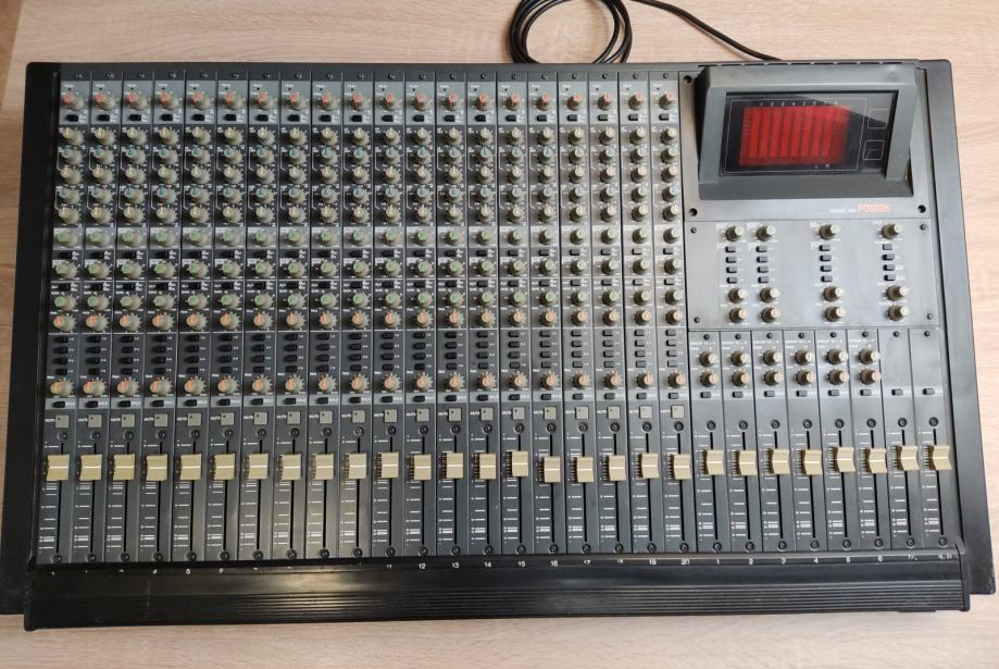 Fostex M 820 mikseta