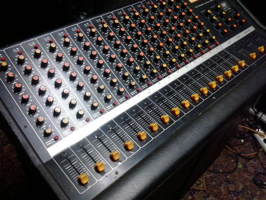miks dynacord mc 1600