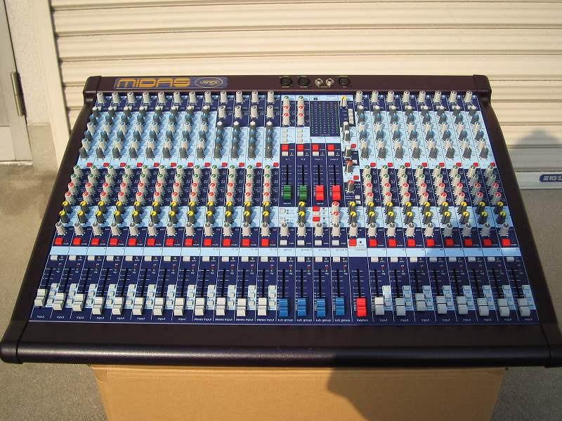 mikseta MIDAS VENICE 240 + kofer...HITNO!!!!!!!