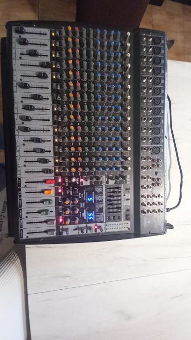 mixer behringer pmp 5000