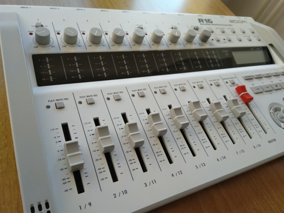 p/m Zoom R16 - multitrack recorder USB audio interface i mikser