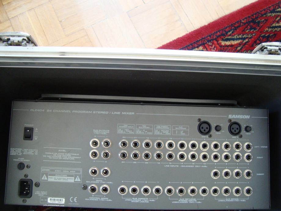 Samson PL2404 - Rackmount Line Mixer