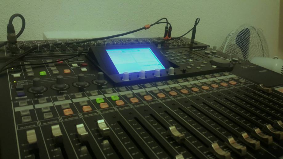 Tascam DM24