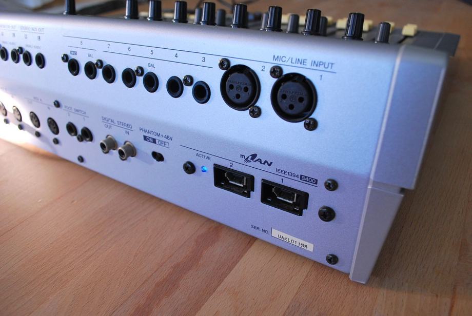 YAMAHA 01x DIGITALNI MIXER TOP-BEST-TOP