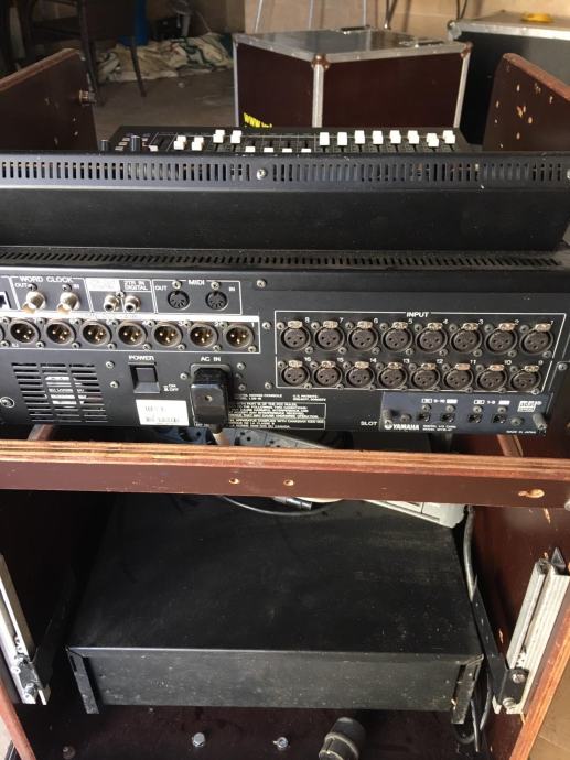 Yamaha Ls9 16 + case