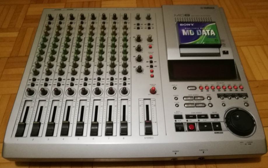 Yamaha MD8 mikseta snimač