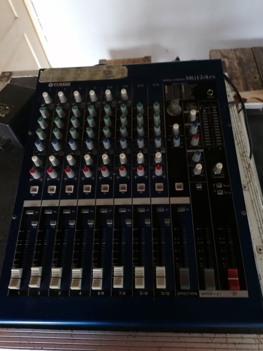 Yamaha Mg 12/4 fx mikseta