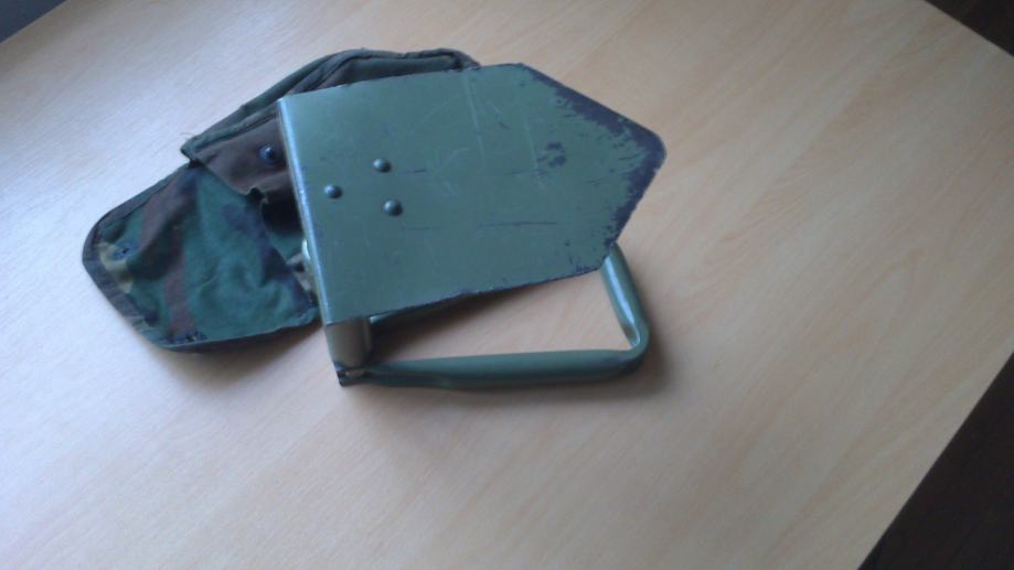 JNA ašov (vojna lopata)