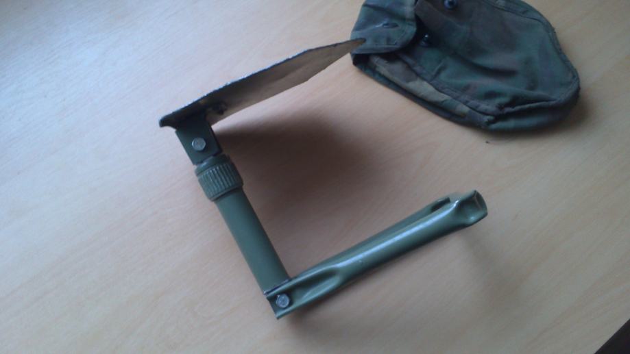 JNA ašov (vojna lopata)