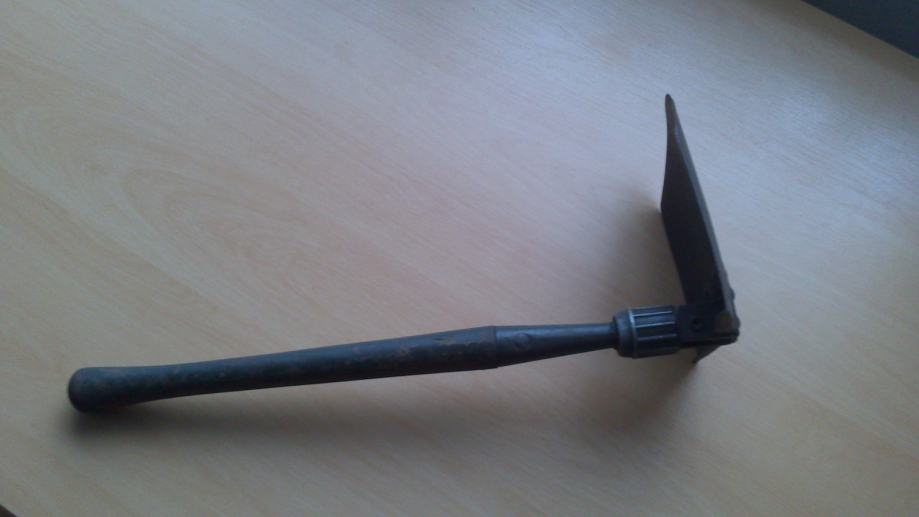 JNA ašov (vojna lopatica)