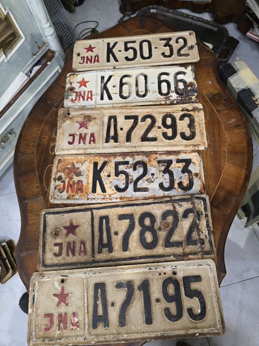 Jna vojne tablice za auto kolekcija