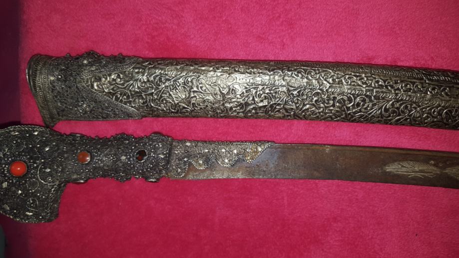 Srebrni jatagan