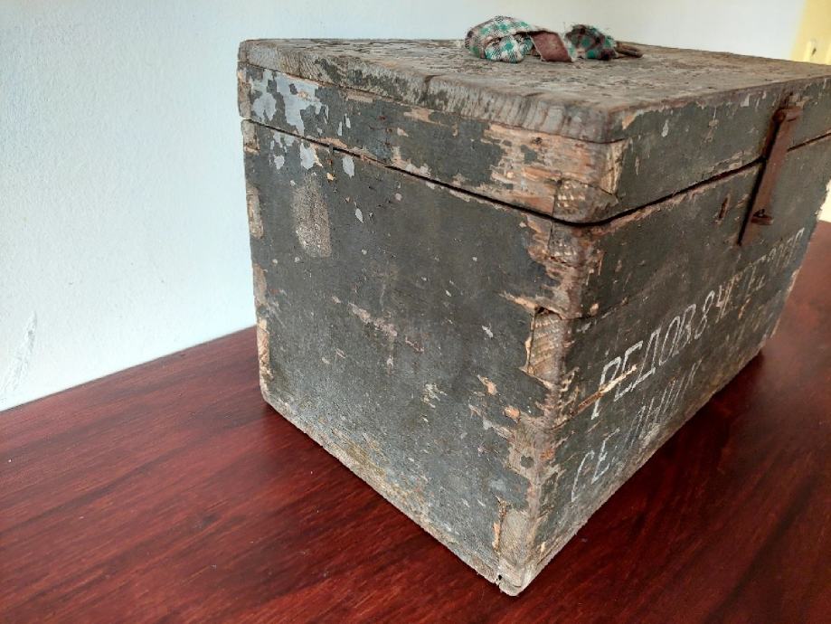 Stari vojnički sanduk