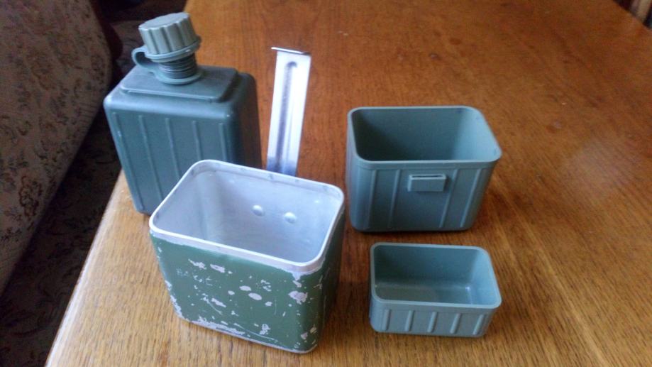 VOJNA POSUDA ZA HRANU I VODU