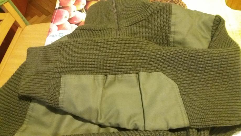 vojna vesta- agotička