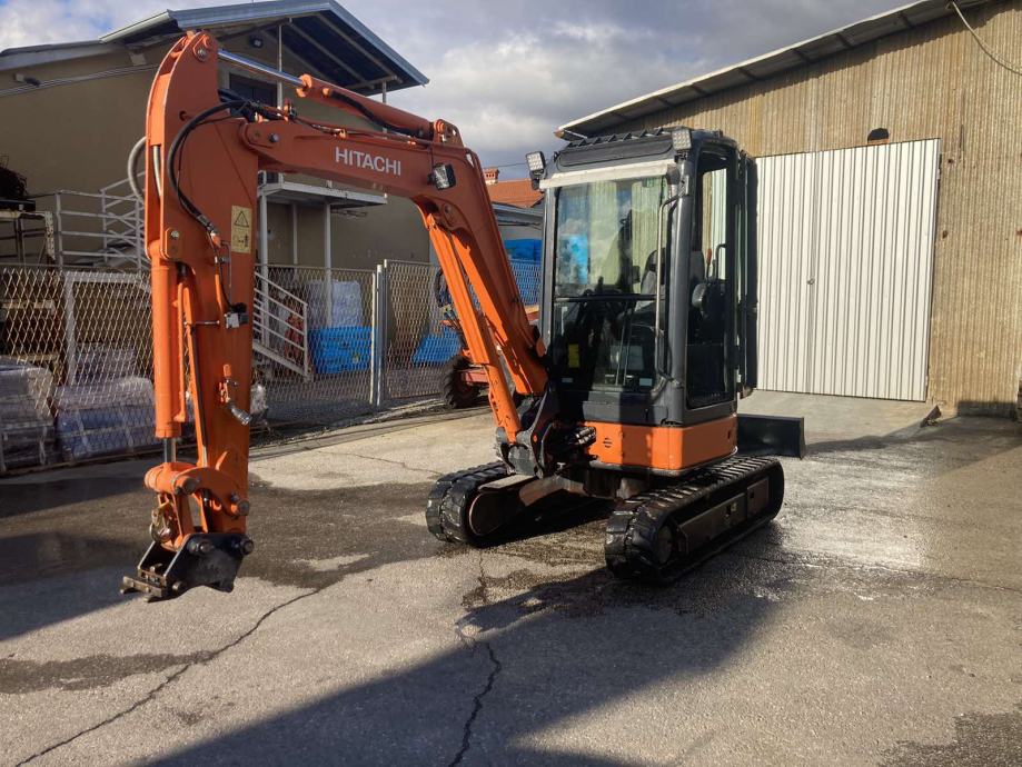 HITACHI 30U-2