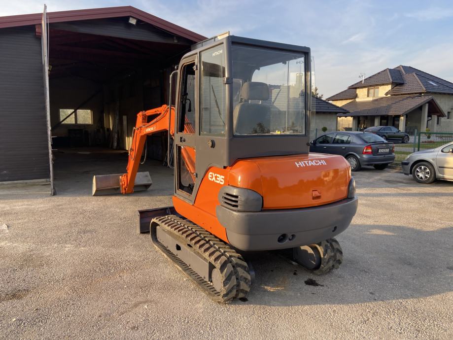 Hitachi ex35