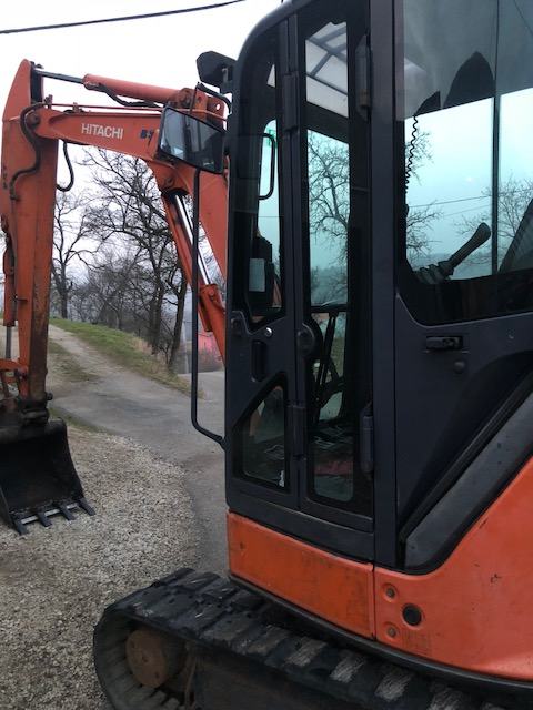 HITACHI ZAXIS-40U