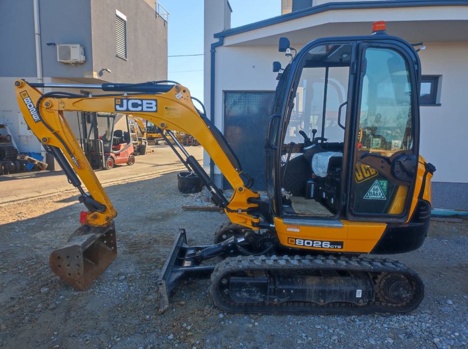 JCB 8026 CTS MINI BAGER 2.8 TONA # 2021. godina # 300 radnih sati
