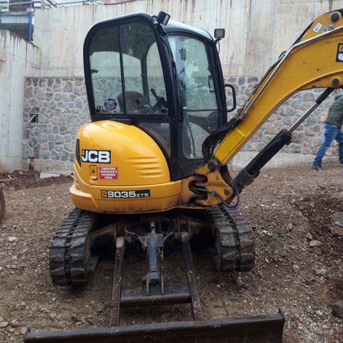 jcb 8035 zts 2012.god.